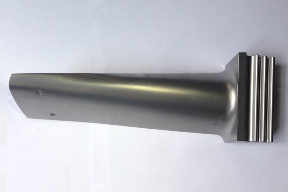 Engine Blades and Vanes - ElevAero